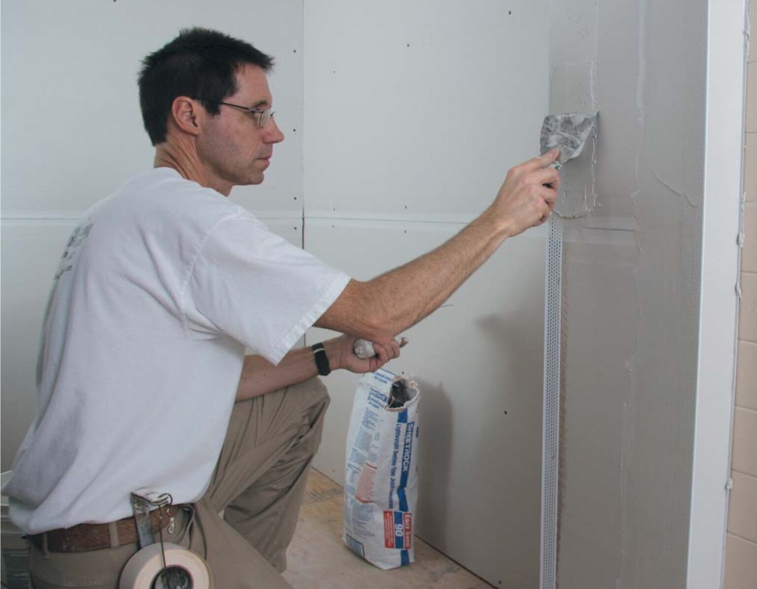 Working With Setting Compounds | This Is Drywall